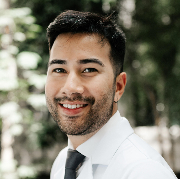 Dr. Matheus Koike Reumatologista